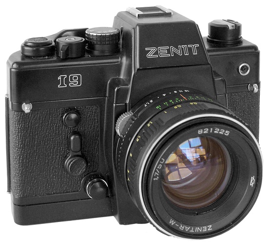 Soviet and Russian Cameras - Zenit-19. -18